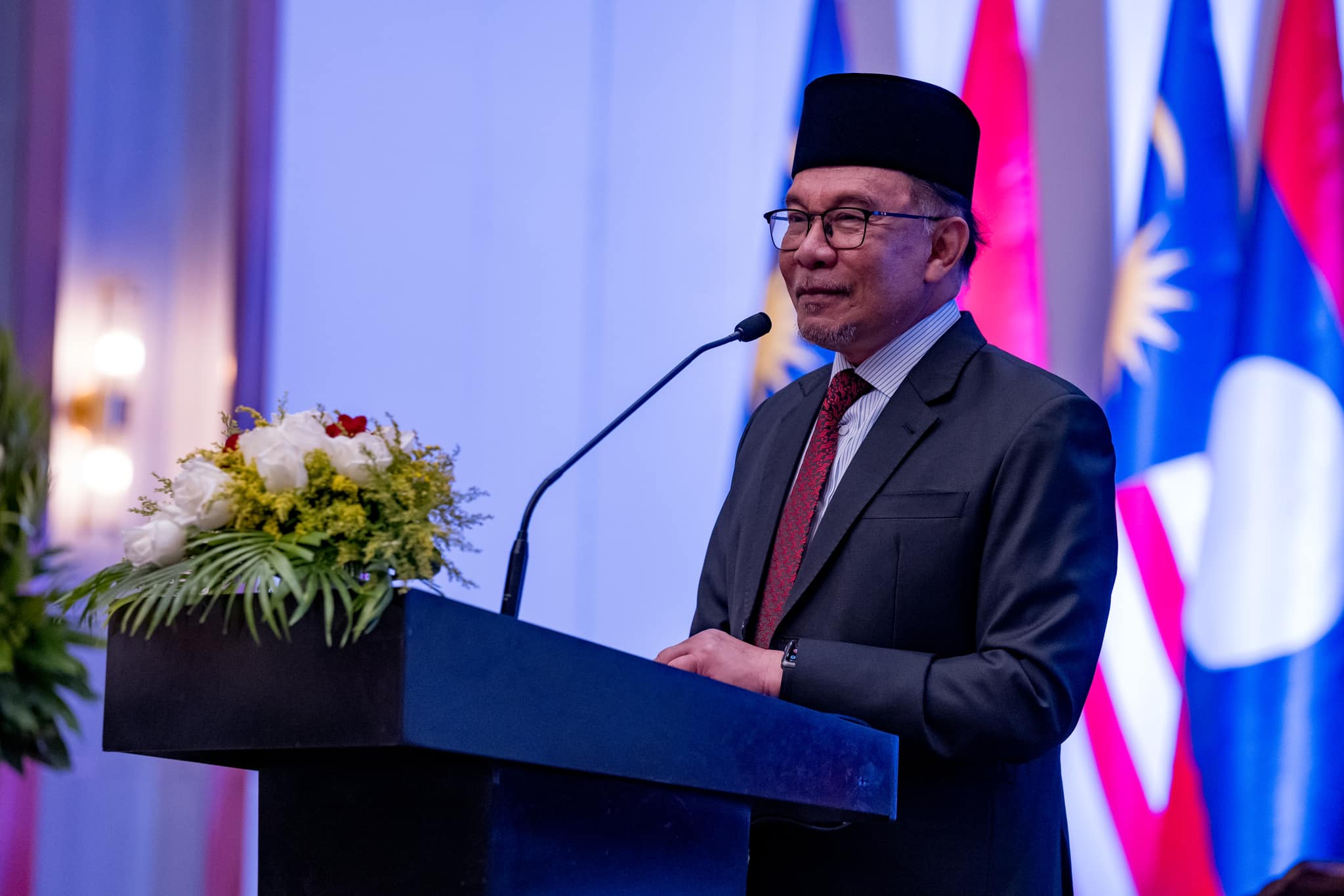 PM Anwar ketuai delegasi ke Sidang Kemuncak ASEAN - Media Madani