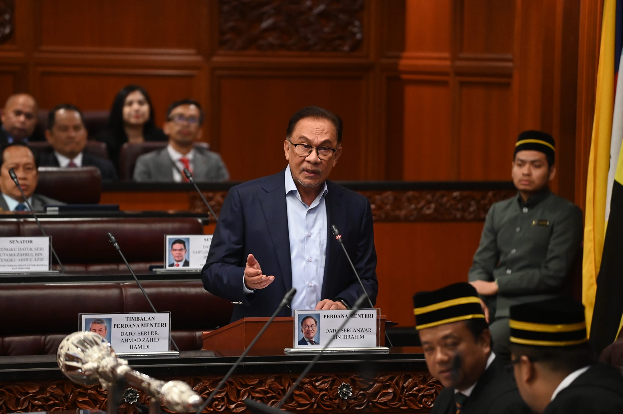 Kajian separuh penggal RMK12 rungkai pembangunan negara, sosioekonomi rakyat - PM Anwar - Media ...