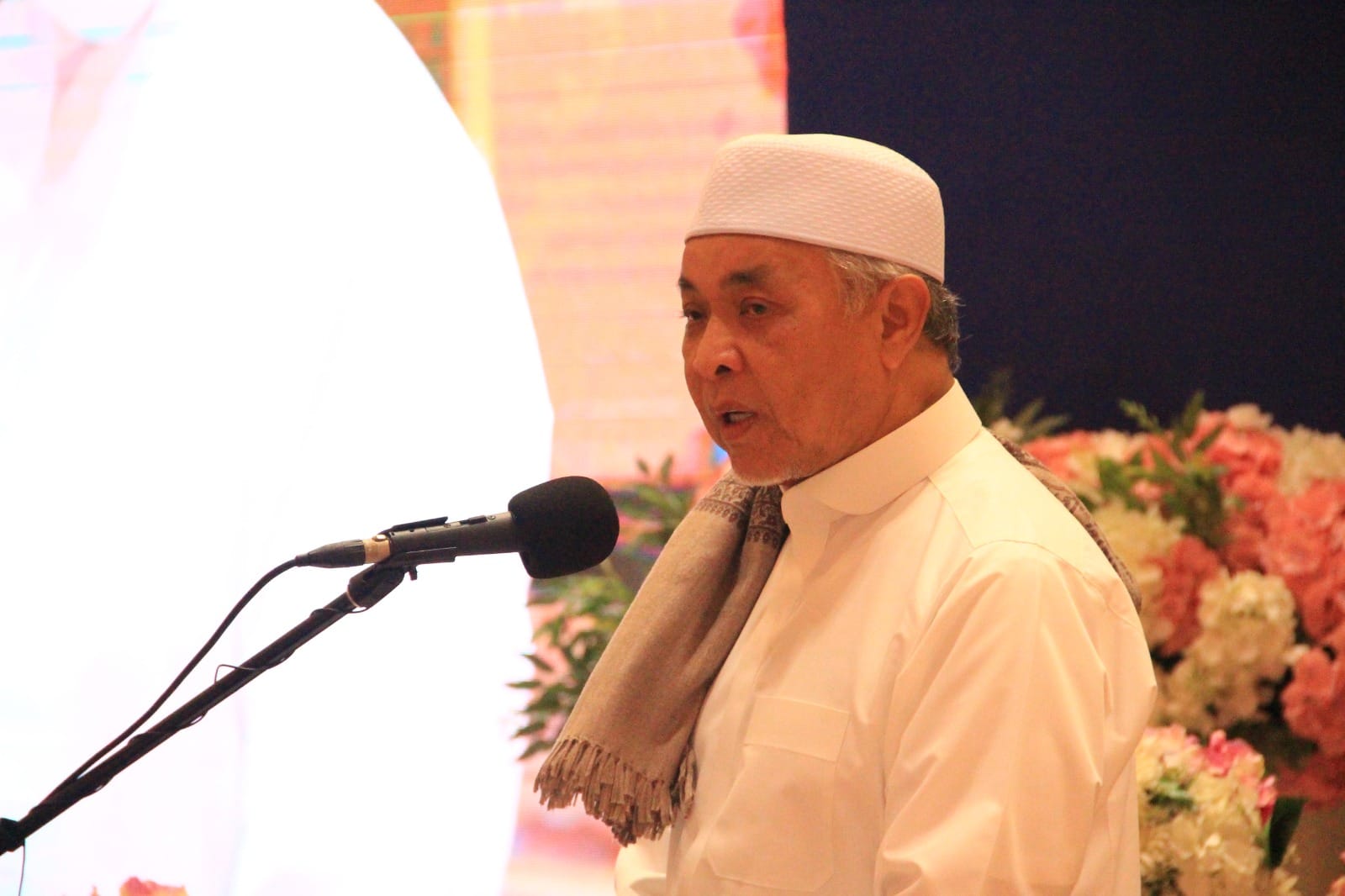 Malaysia sasar sampaikan sumbangan RM100 juta untuk Palestin - Zahid ... Malaysia sasar sampaikan sumbangan RM100 juta untuk Palestin - Zahid ...