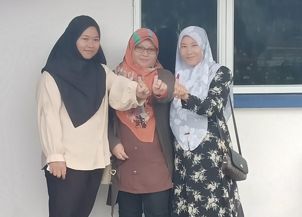 Pengundian awal PRK Kemaman hanya libatkan tiga pengundi - Media Madani